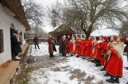 Ukrainians Wearing Traditional Attire Sing Christmas Editorial Stock ...