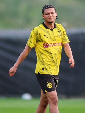 Paris Brunner Borussia Dortmund Looks Dejected Editorial Stock Photo ...