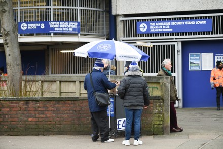 500 Matrade loftus road stadium Stock Pictures, Editorial Images and ...