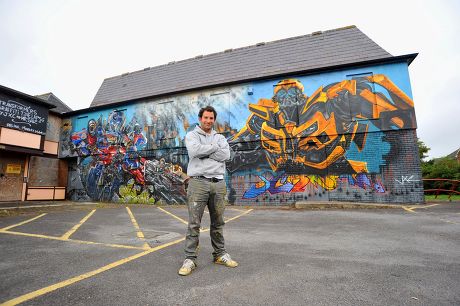 Jxc Josh Colwell Giant Transformers Mural Editorial Stock Photo - Stock ...