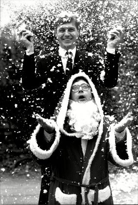 Peter Bromage Smith Prays Snow After Editorial Stock Photo - Stock ...