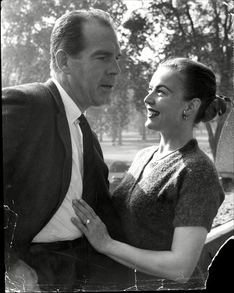 Actor Fred Macmurray Wife June Haver Redaktionelles Stockfoto ...