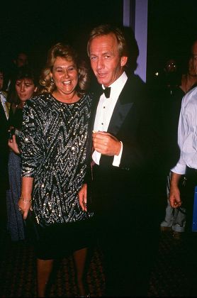 Paul Hogan His Wife Noelene Redaktionelles Stockfoto – Stockbild ...