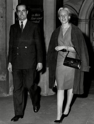 Exdebutante Caroline Sykes Sir Christopher Crossley Editorial Stock ...