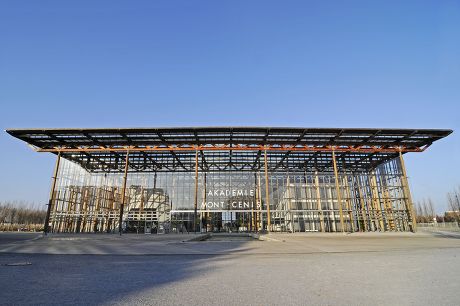 250 Vocational school building Stock Pictures, Editorial Images and ...