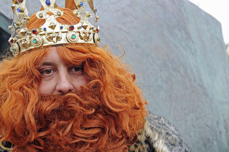 250 Crown beard Stock Pictures, Editorial Images and Stock Photos ...