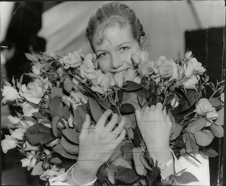 Miss Anna Wheatcroft Pictured Chelsea Flower Editorial Stock Photo ...