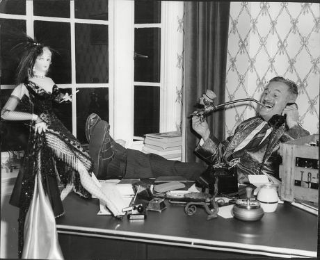 Comedian Jimmy Wheeler Smoking Swiss Pipe Editorial Stock Photo - Stock ...