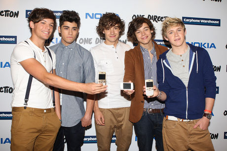 __COUNT__ imágenes de One Direction at the Carphone Warehouse, Oxford ...