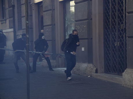 __COUNT__ Occupy Wall Street Protests, Rome, Italy - 15 Oct 2011 Stock ...