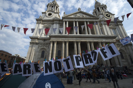 Protesters Outside St Pauls Cathedral Editorial Stock Photo - Stock ...