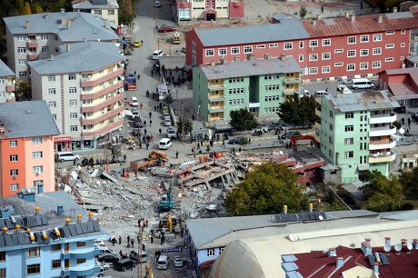 __COUNT__ Earthquake in Van, Turkey - 25 Oct 2011 Stock Pictures ...