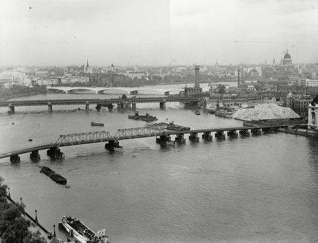 35 Beit bridge Stock Pictures, Editorial Images and Stock Photos ...