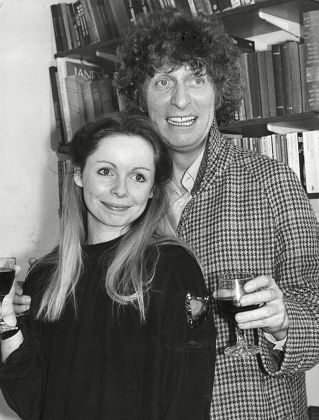 fotos de Actor Tom Baker Wife Actress Lalla - Foto de stock de ...