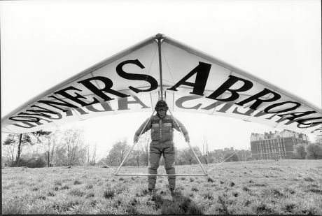 Rory Mccarthy Pilot Stockbroker Hang Glider Editorial Stock Photo ...