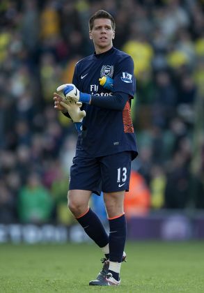 Arsenal Goalkeeper Wojciech Szczesny Editorial Stock Photo - Stock ...