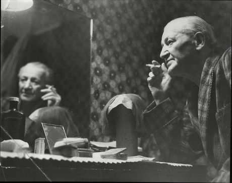 Nikolai Poliakof Coco Clown Cigarette Dressing Editorial Stock Photo ...