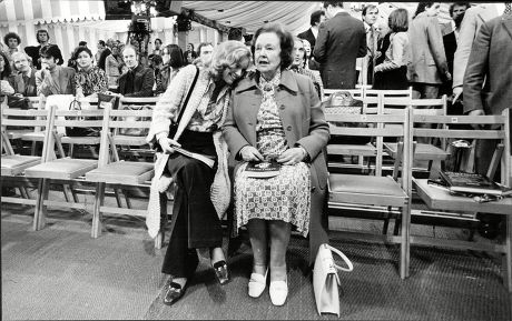 55 Seventies granddaughter Stock Pictures, Editorial Images and Stock ...