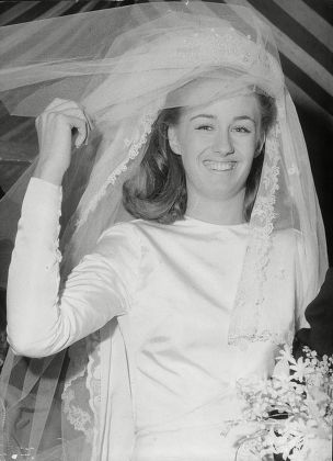 Anne Leveson Marries Earl Hopetoun Only - Foto de stock de contenido ...