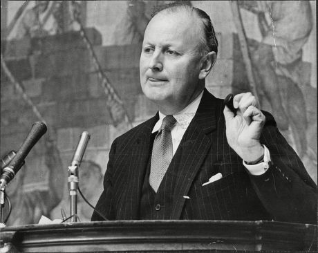 Peter Wilson Chairman Sothebys Auctioneers Editorial Stock Photo ...