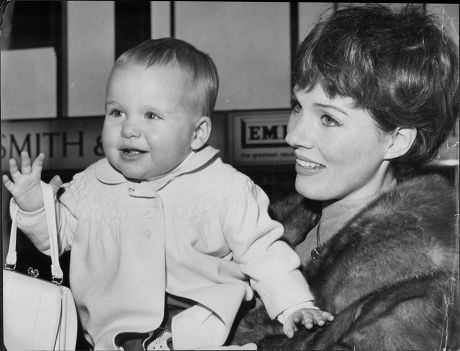 8 Emma kate walton Stock Pictures, Editorial Images and Stock Photos ...