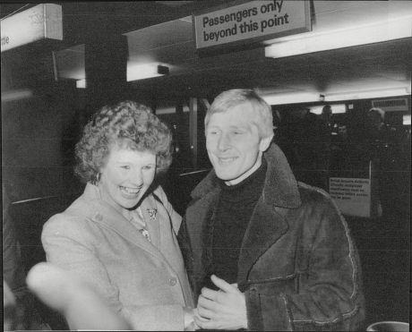 Jim Watt Boxer Greeted Glasgow Airport Editorial Stock Photo - Stock ...