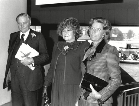 Duchess Norfolk Vere Harmsworth 3rd Viscount Editorial Stock Photo ...