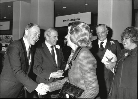 Duchess Norfolk Vere Harmsworth 3rd Viscount Editorial Stock Photo ...