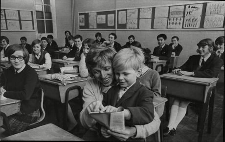 Actor Singer Tommy Steele Visits His Editorial Stock Photo - Stock ...