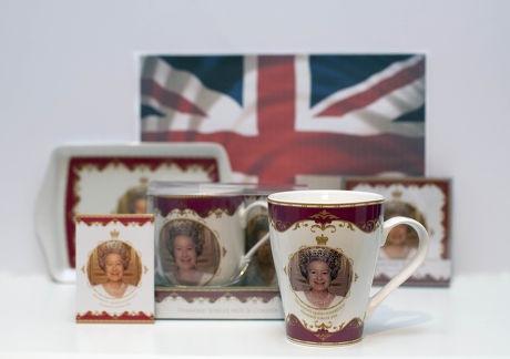 Queen Elizabeth Ii Diamond Jubilee Souvenirs Editorial Stock Photo ...