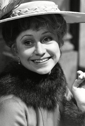 Fanny Rowe Miss Montgomery Hugh Paddick - Foto de stock de contenido ...