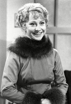 Fanny Rowe Miss Montgomery Hugh Paddick - Foto de stock de contenido ...