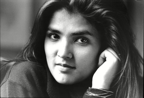 Tanita Tikaram Singer Half Malaysian Half Editorial Stock Photo - Stock ...