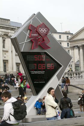 Olympic Countdown Clock Trafalgar Square Stops Editorial Stock Photo ...