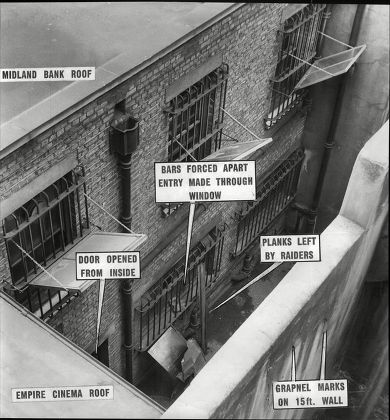250 1950s banks Stock Pictures, Editorial Images and Stock Photos ...