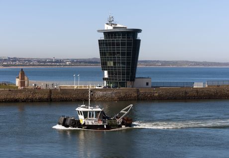 Tug Passes Control Centre Aberdeen Harbour Editorial Stock Photo ...
