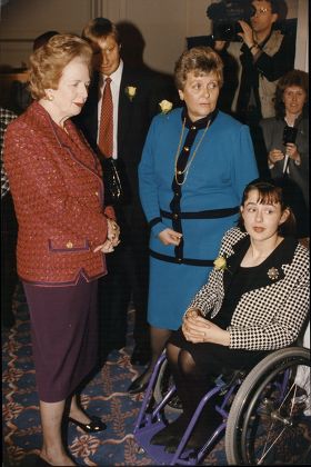 Baroness Margaret Thatcher Baroness Chalker Paralympic - Foto de stock ...