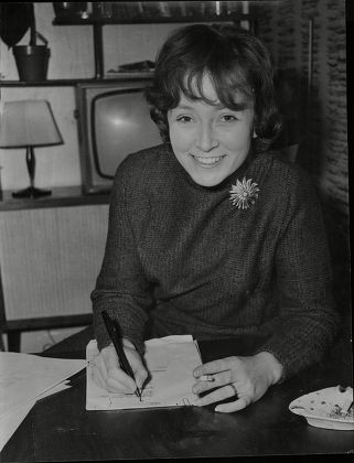 Cynthia Harris Writer Production Assistant On Editorial Stock Photo ...