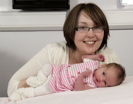 IVF 'Embryoscope' fertility microscope records moment of conception ...