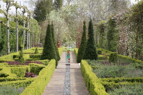 Kingham Lodge Grounds Editorial Stock Photo - Stock Image | Shutterstock