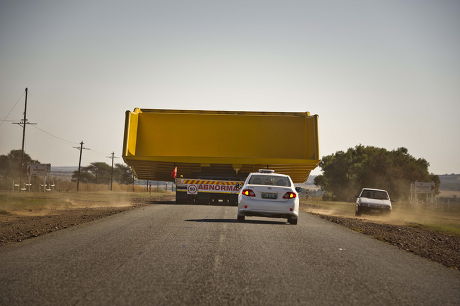 35 Abnormal load Stock Pictures, Editorial Images and Stock Photos ...