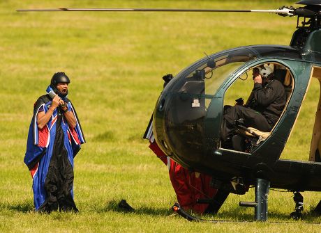 67 Jump out of helicopter Stock Pictures, Editorial Images and Stock ...