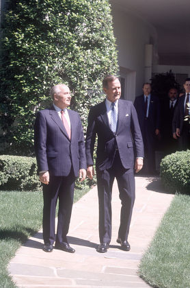 Mikhail Gorbachev George Hw Bush Editorial Stock Photo - Stock Image ...