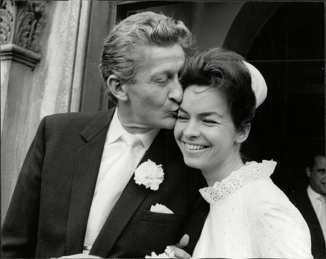 Wedding Actor Jon Pertwee Miss Ingeborg - Foto de stock de contenido ...