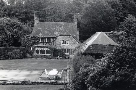 Chase Farm Haselmere Surrey Home Solicitor Editorial Stock Photo ...