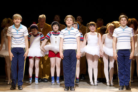 3000th performance of 'Billy Elliot' play at the Victoria Palace ...