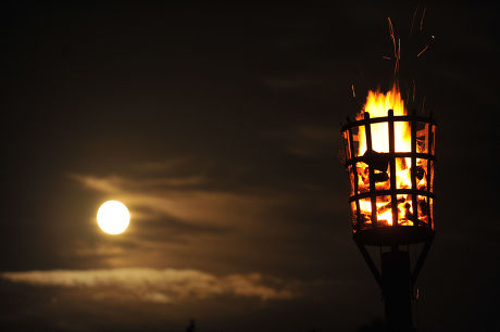 Beacon By Full Moon Crowborough East Editorial Stock Photo - Stock ...