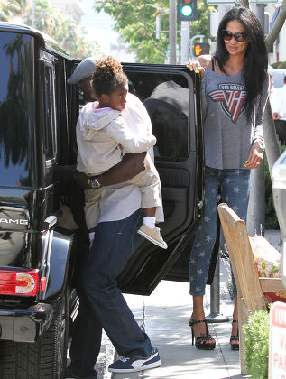 Djimon Hounsou Kimora Lee Simmons Son Editorial Stock Photo - Stock ...