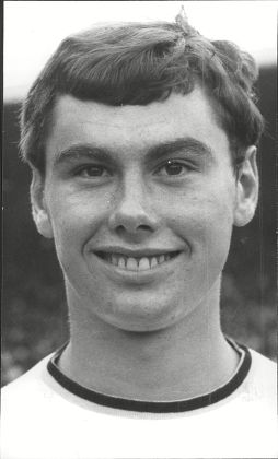 500 Sixties footballer footballers player football Stock Pictures ...