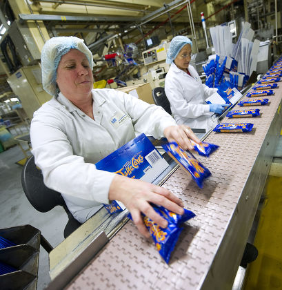 Jaffa Cake factory in Stockport, Britain - 2012 Stock Pictures ...